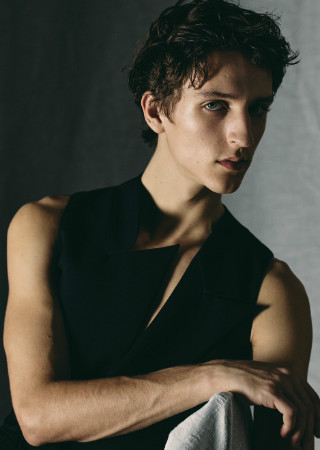 SAUL SYMON | Premium Models